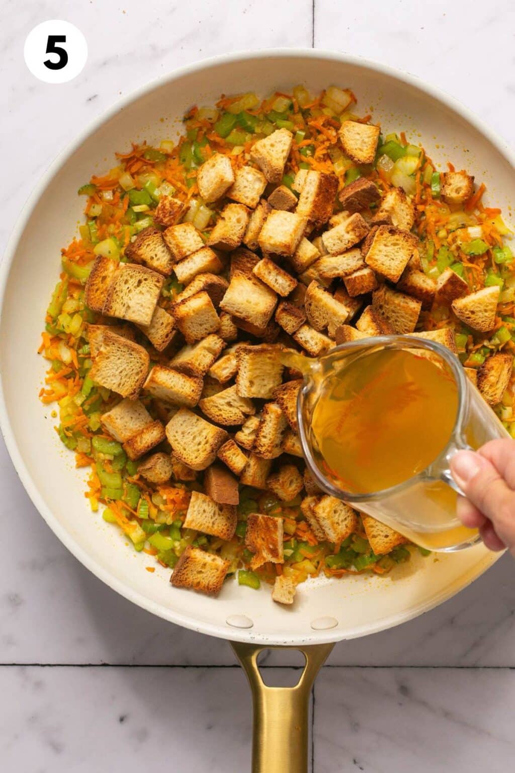 Quick and Easy Healthy Stuffing - Skinny Fitalicious®