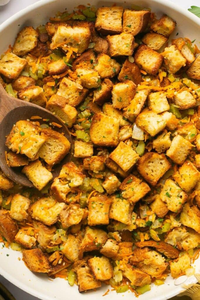 Healthy Stovetop Stuffing {Low Calorie, GF, Vegan} - Skinny Fitalicious®