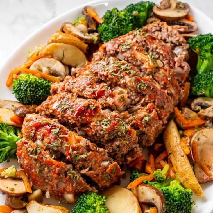 Easy Healthy Meatloaf with 1 Pound of Ground Beef - Skinny Fitalicious®